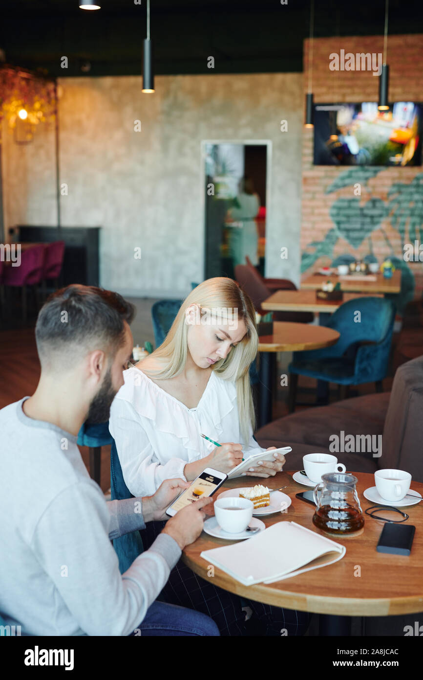 Guy making coffee hi-res stock photography and images - Alamy