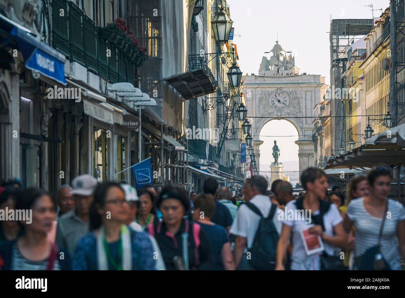 La rua augusta hi-res stock photography and images - Alamy