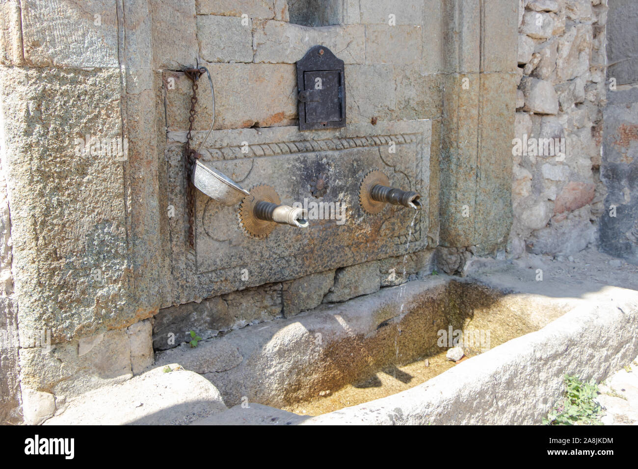 Spring source hi-res stock photography and images - Alamy