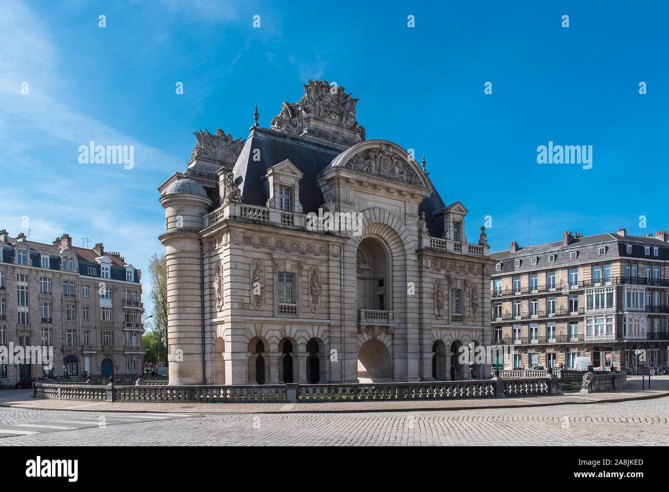 Porte de paris lille hi-res stock photography and images - Alamy