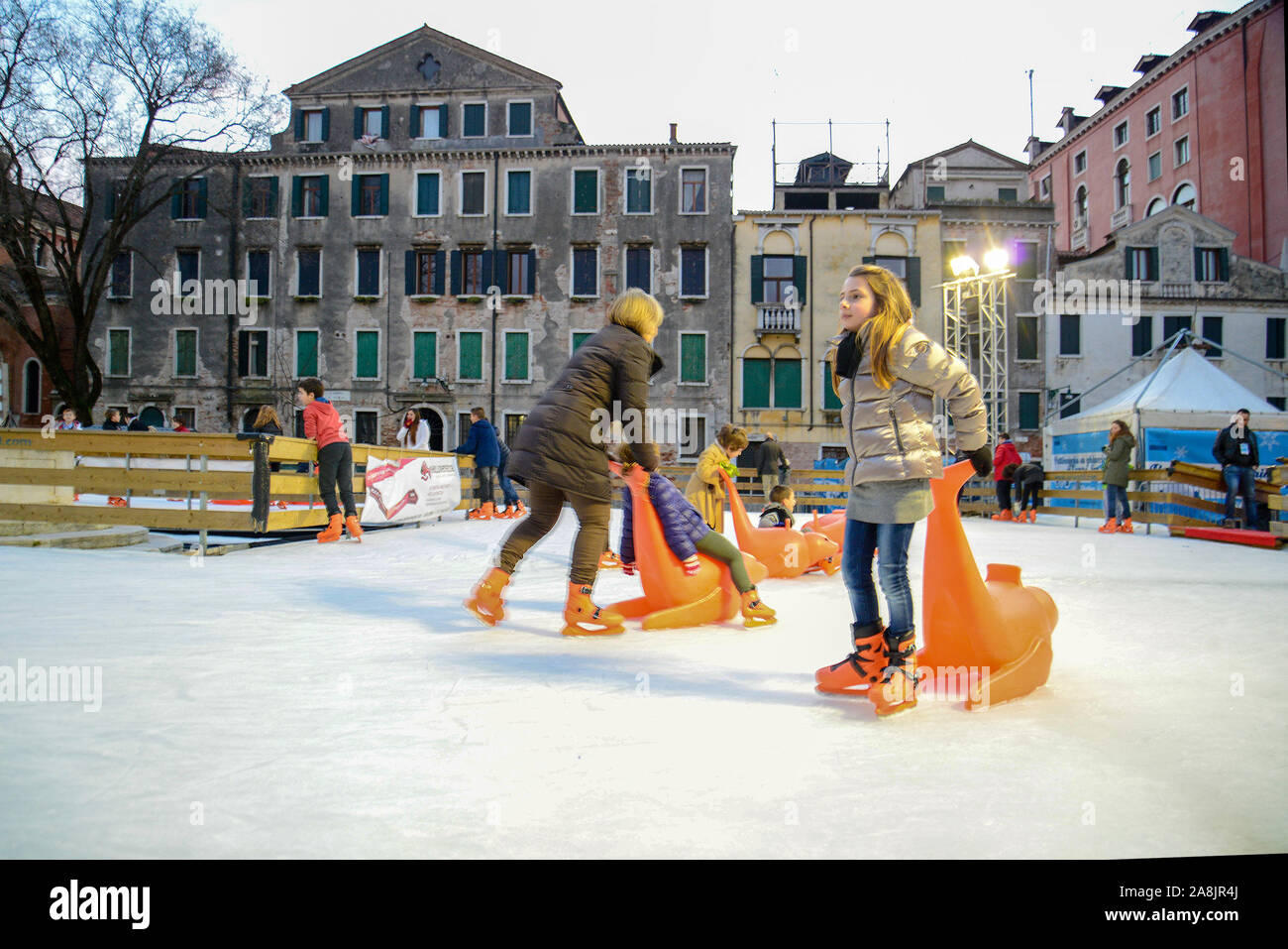 Children venice carnival hi-res stock photography and images - Alamy