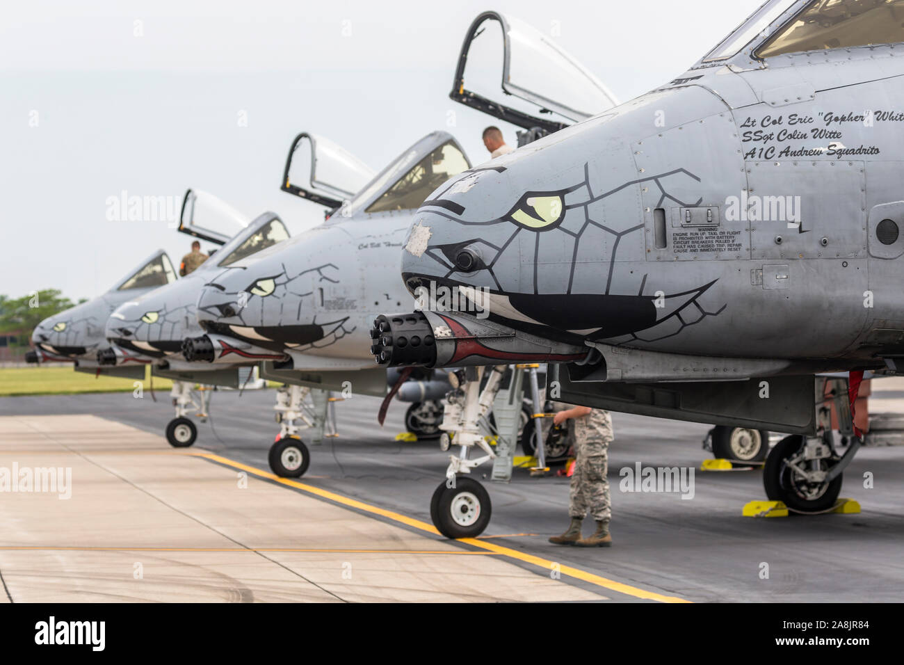 United States Air Force A-10 Thunderbolt II 'Warthogs' on the hot ramp ...