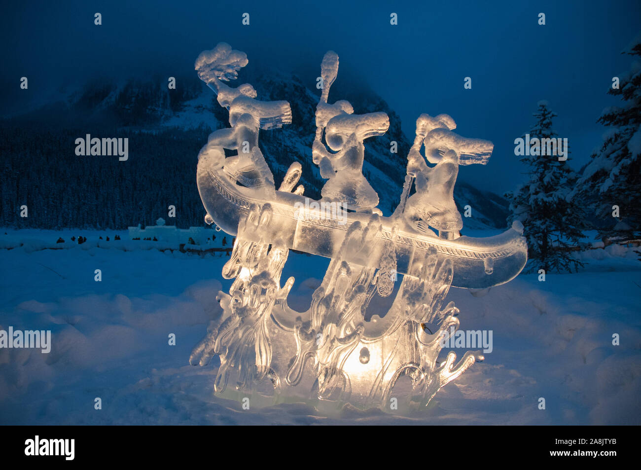 2016 Ice Sculpture at Lake Louise Ice Magic Festival, Lake Louise ...