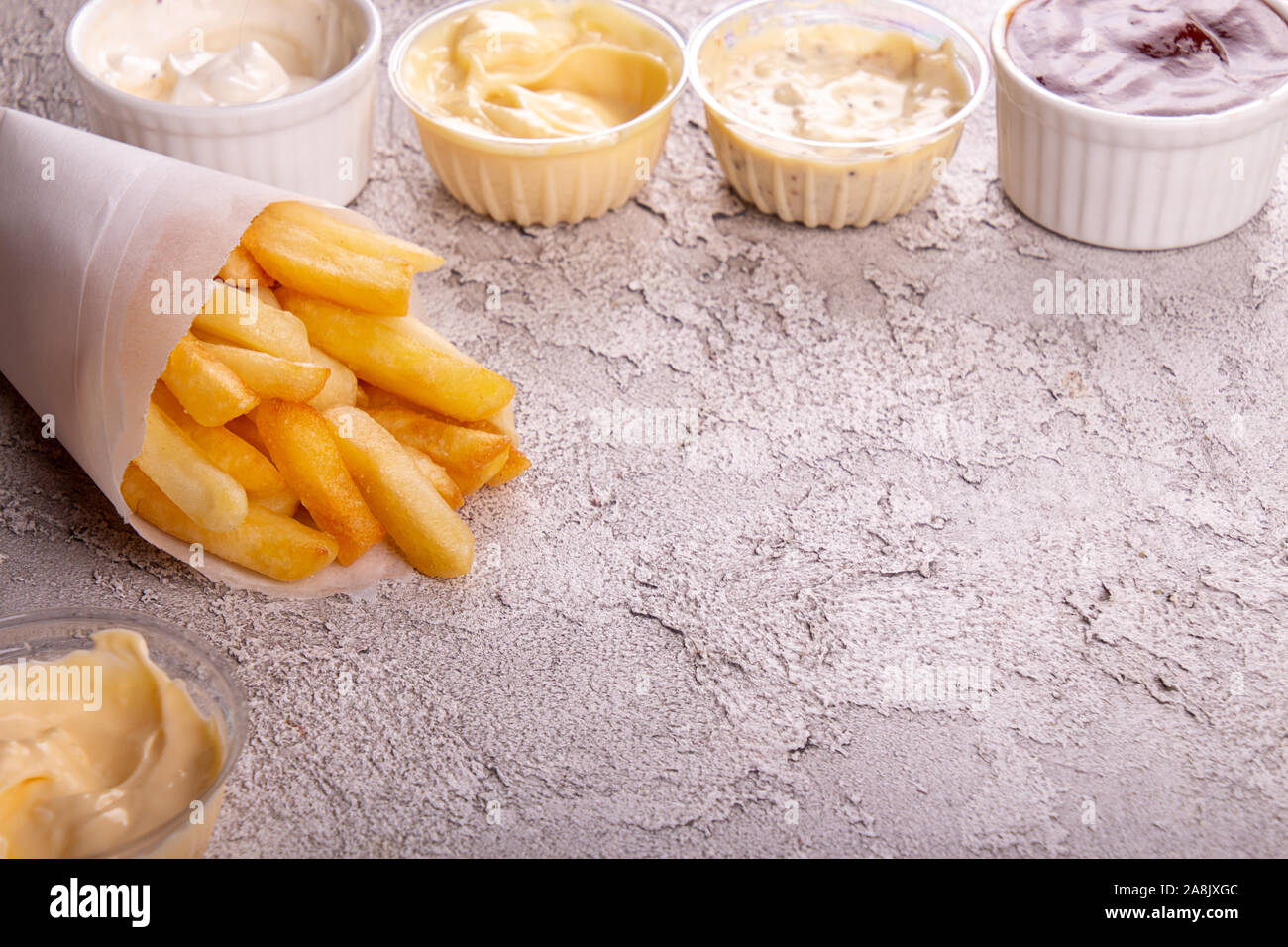 Conus white hi-res stock photography and images - Alamy