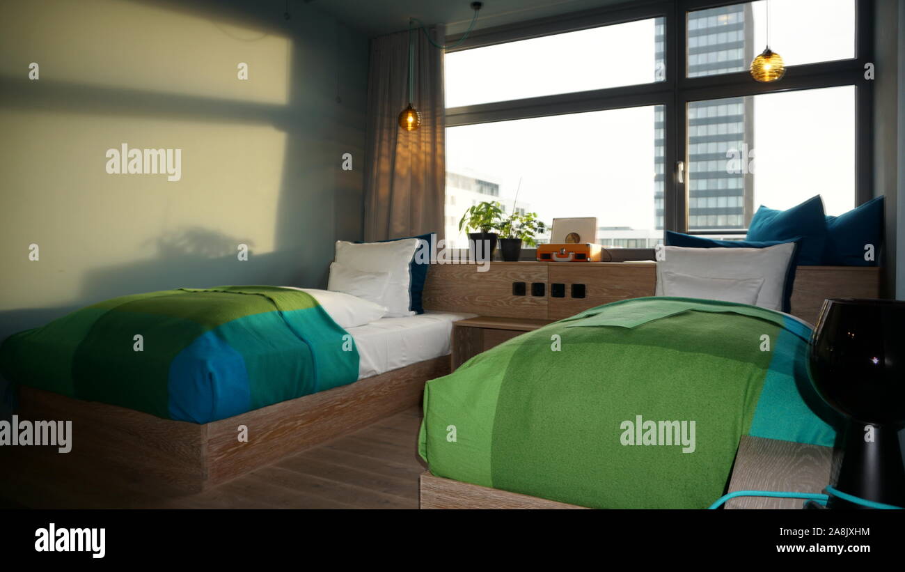 Luxury bedding hi-res stock photography and images - Alamy