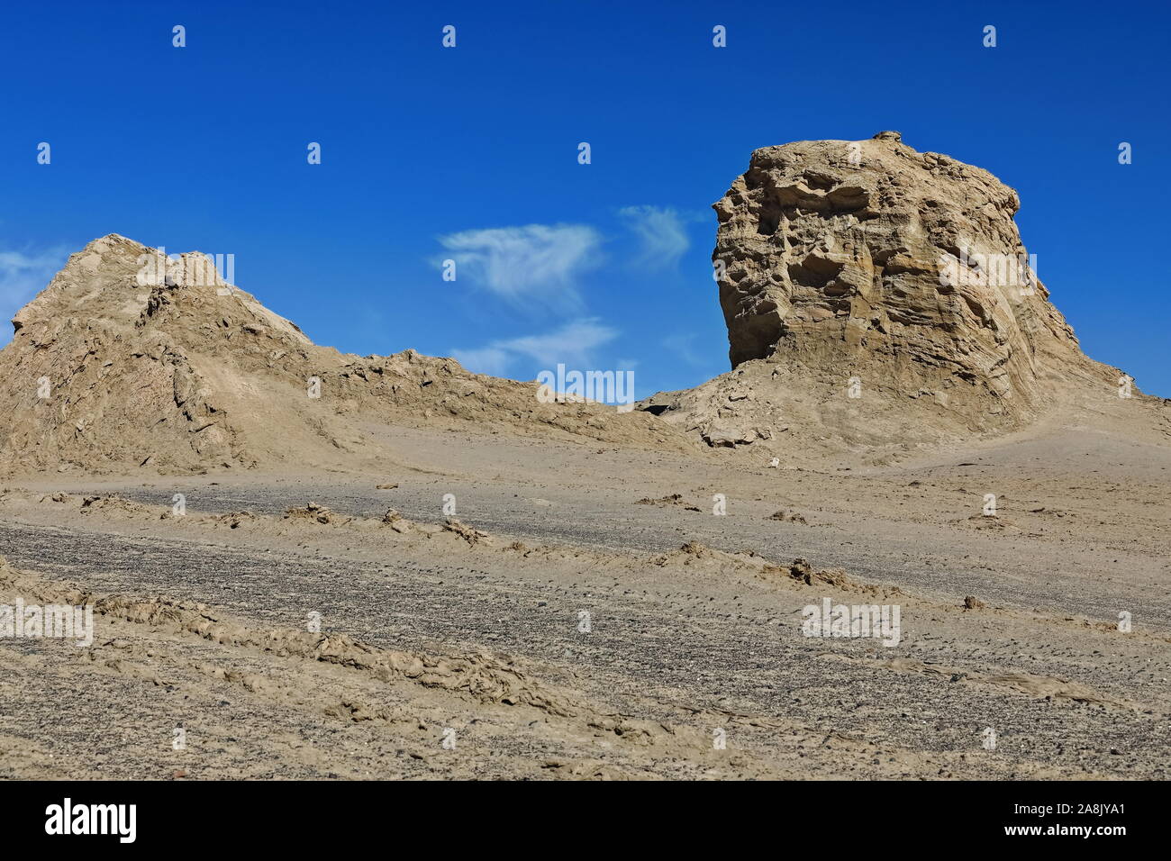 Deflation surfaces hi-res stock photography and images - Alamy