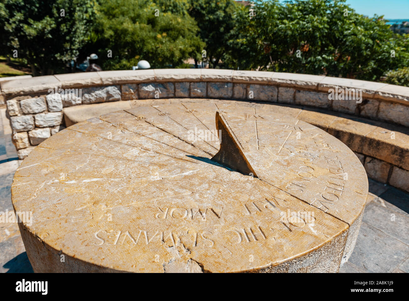 Roman sundial hi-res stock photography and images - Alamy