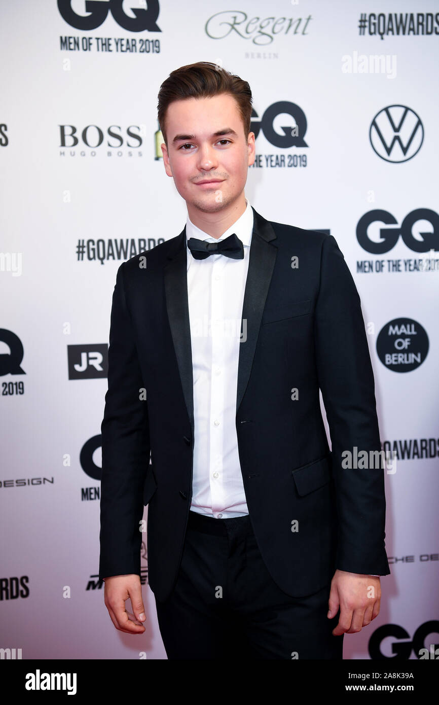 Berlin, Germany. 07th Nov, 2019. Louis Held, actor, comes to the "GQ ...