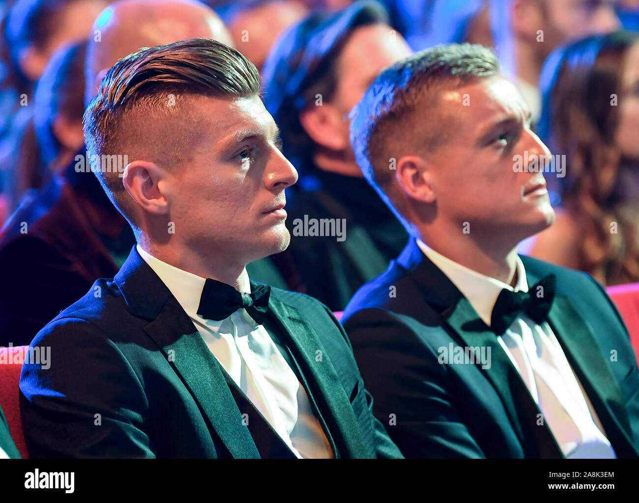 Berlin, Germany. 07th Nov, 2019. Toni Kroos (l) and his brother Felix ...