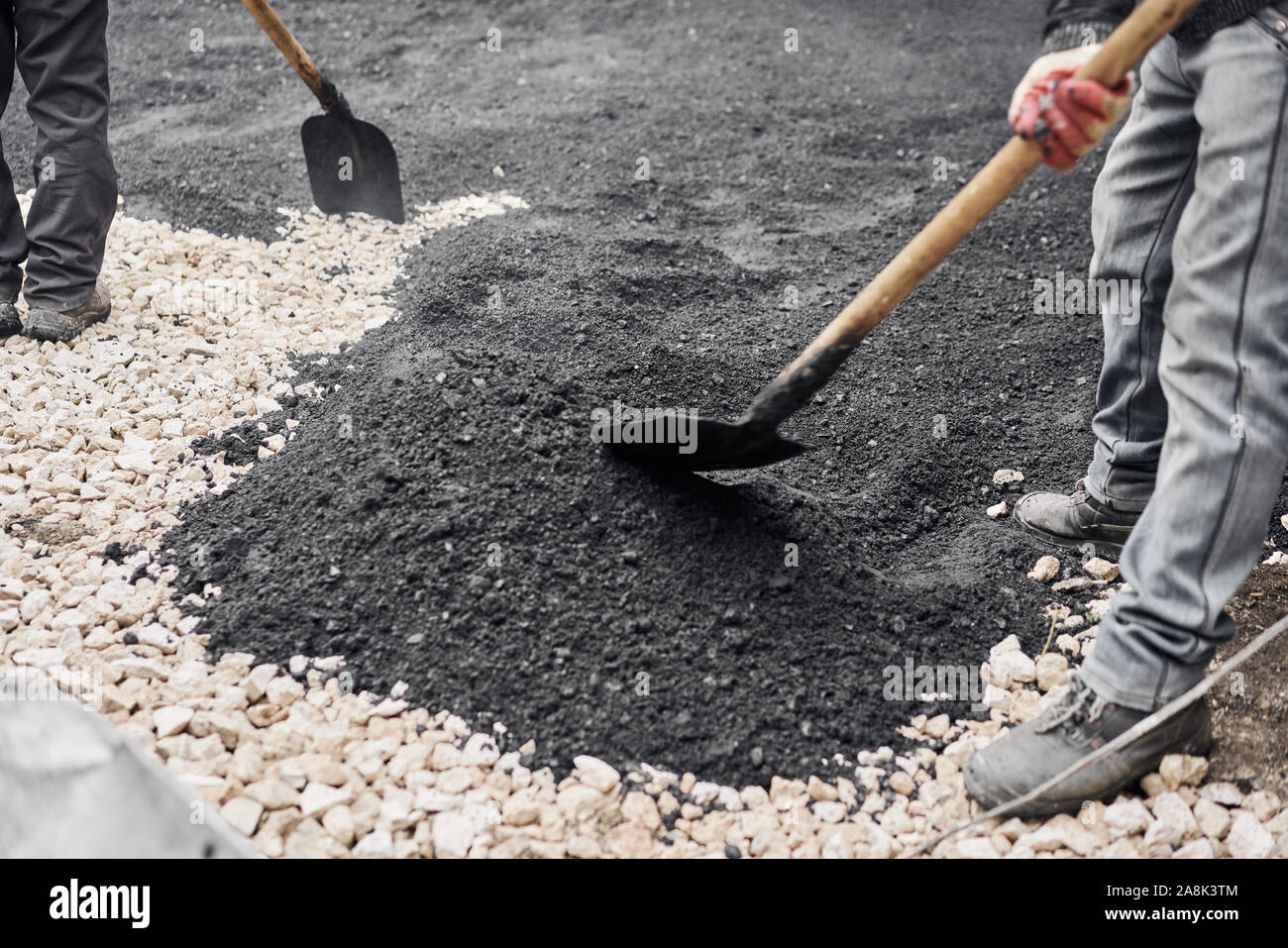 Paving lute hi-res stock photography and images - Alamy
