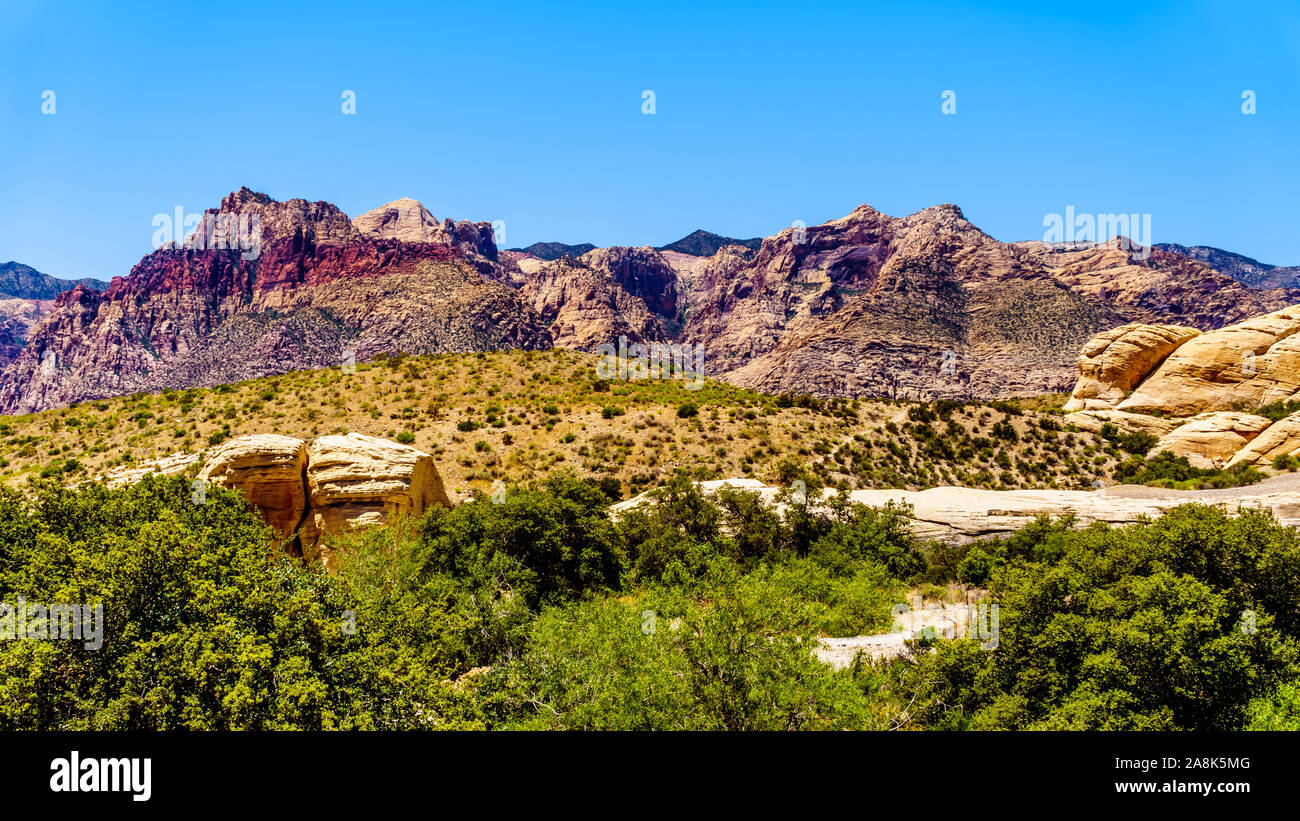 View of the Red Sandstone Mountains in Red Rock Canyon National ...