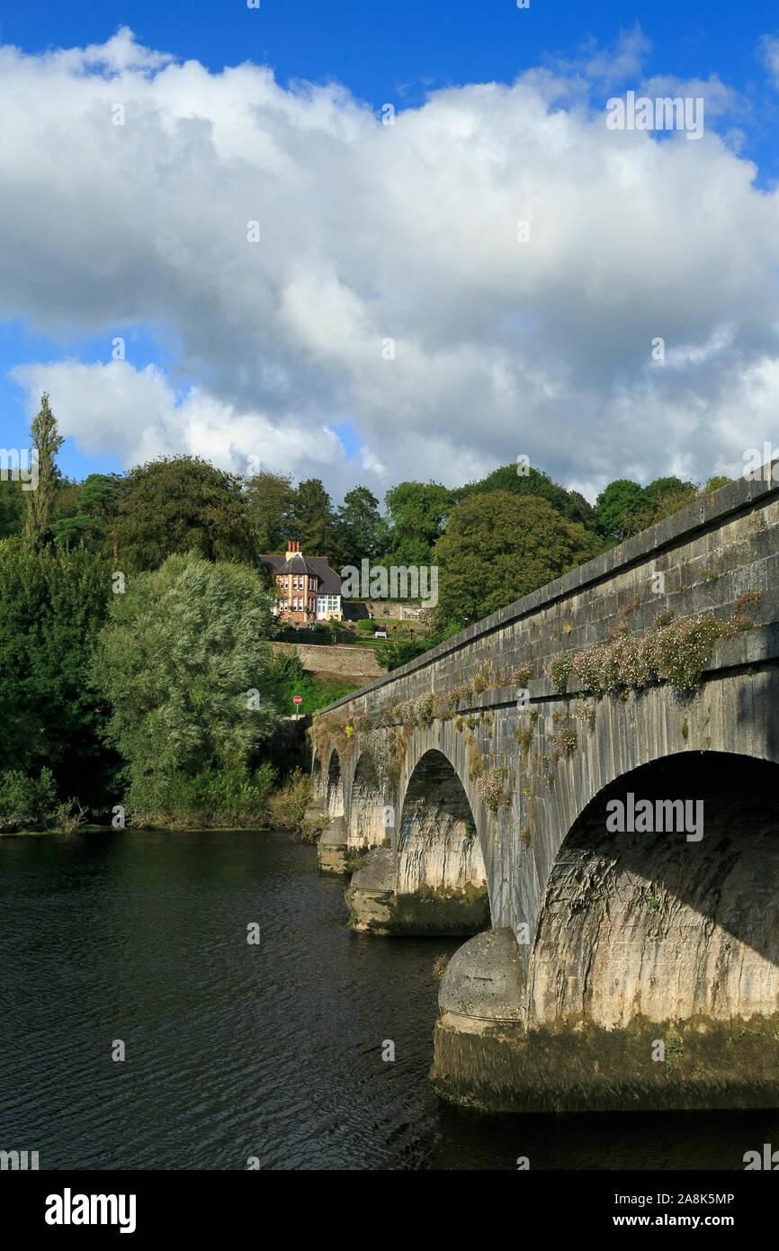 Waterford ireland town hi-res stock photography and images - Alamy