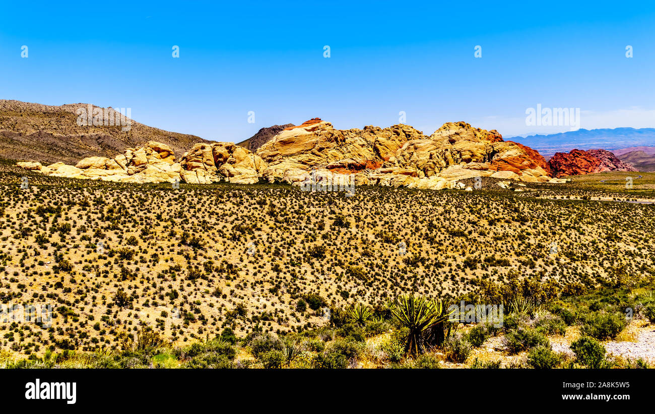 The colorful Rocks of the Calico Basin viewed from the Overlook in Red ...