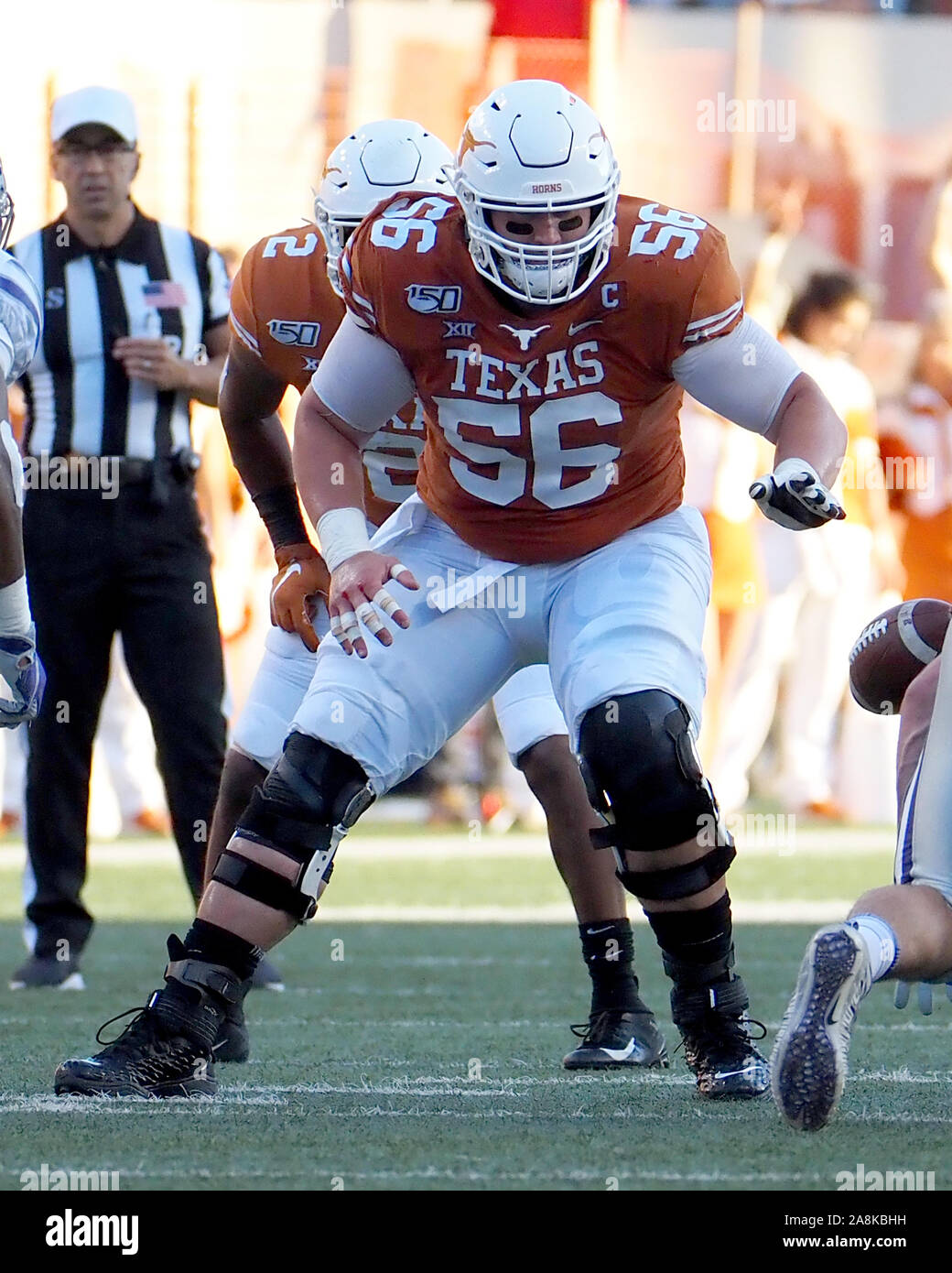 Texas, USA. 9th Nov, 2019. Zach Shackelford #56 of the Texas Longhorns ...
