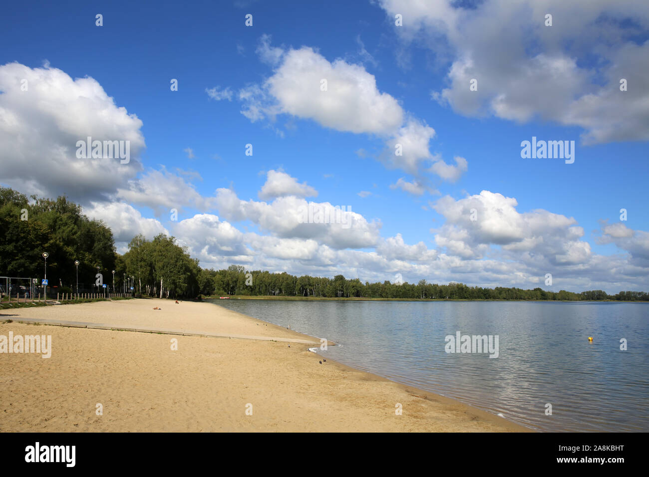 Large body water beach hi-res stock photography and images - Alamy