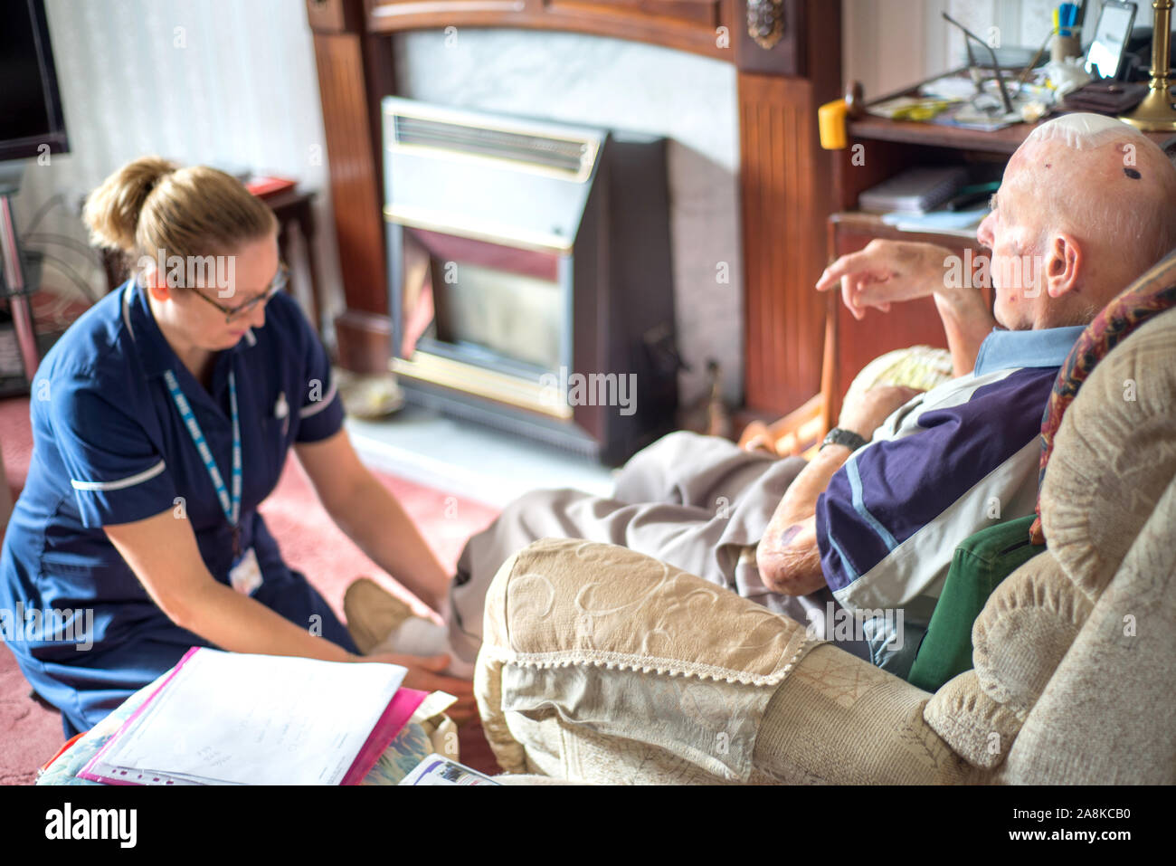 District nurse hi-res stock photography and images - Alamy