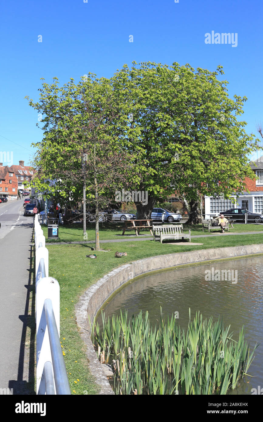 Goudhurst pond hi-res stock photography and images - Alamy