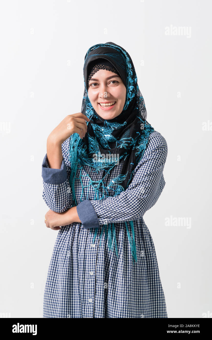 Portrait of Arabic muslim woman in colorful traditional clothes Stock ...