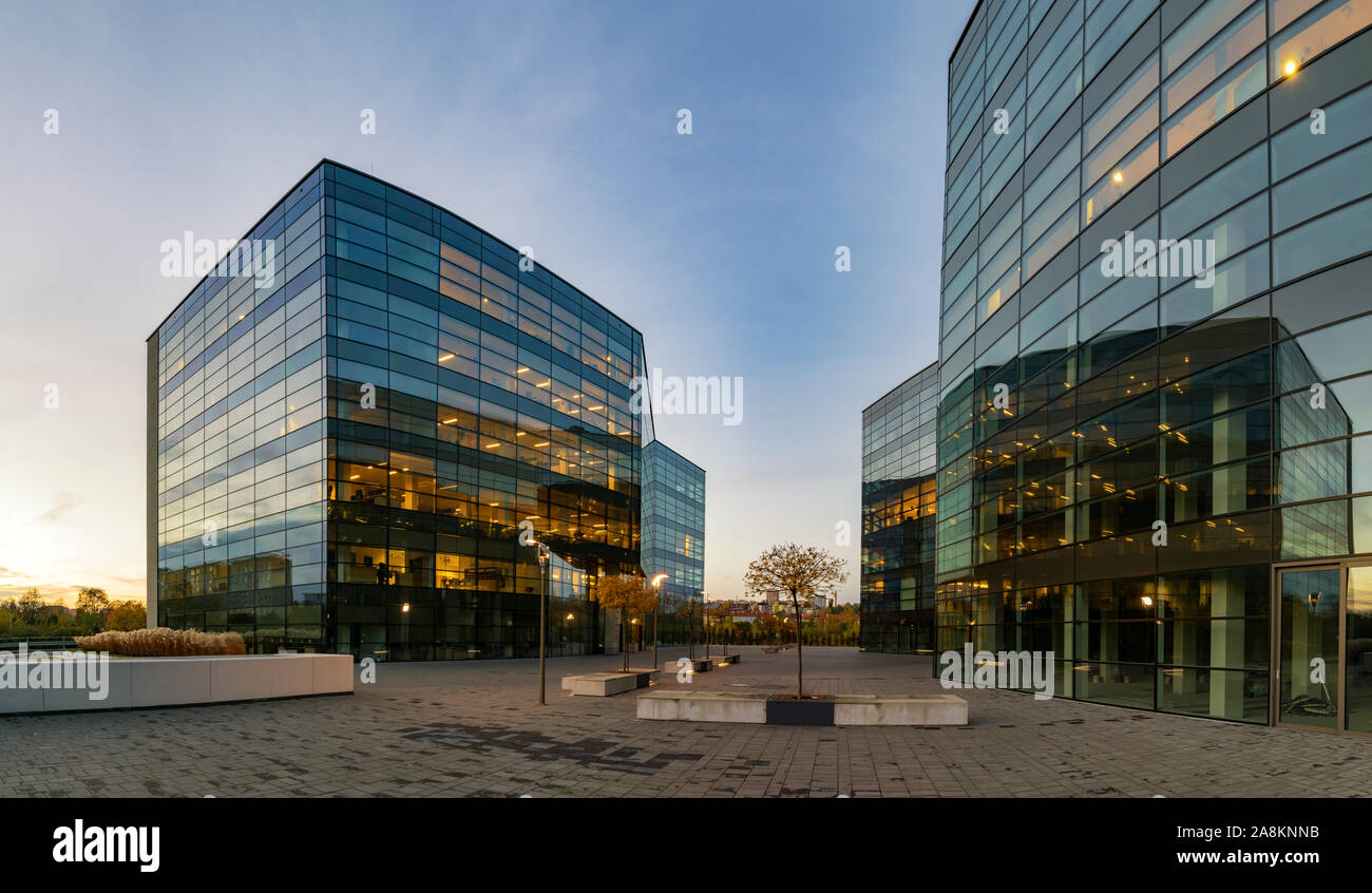 Office background night interior london hi-res stock photography and ...