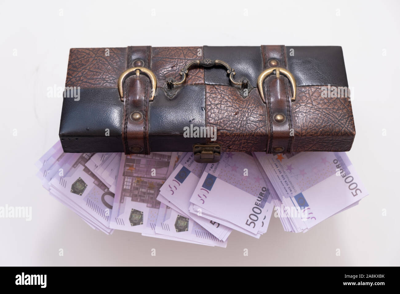 vintage open chest with lots of money euro banknotes. Concept of wealth ...