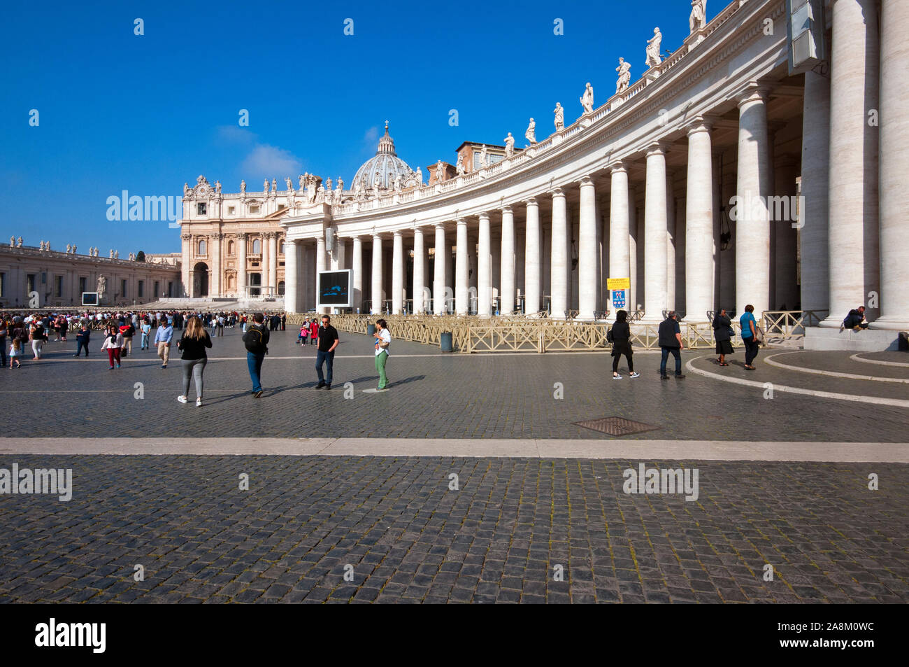 Colonnato bernini hi-res stock photography and images - Alamy