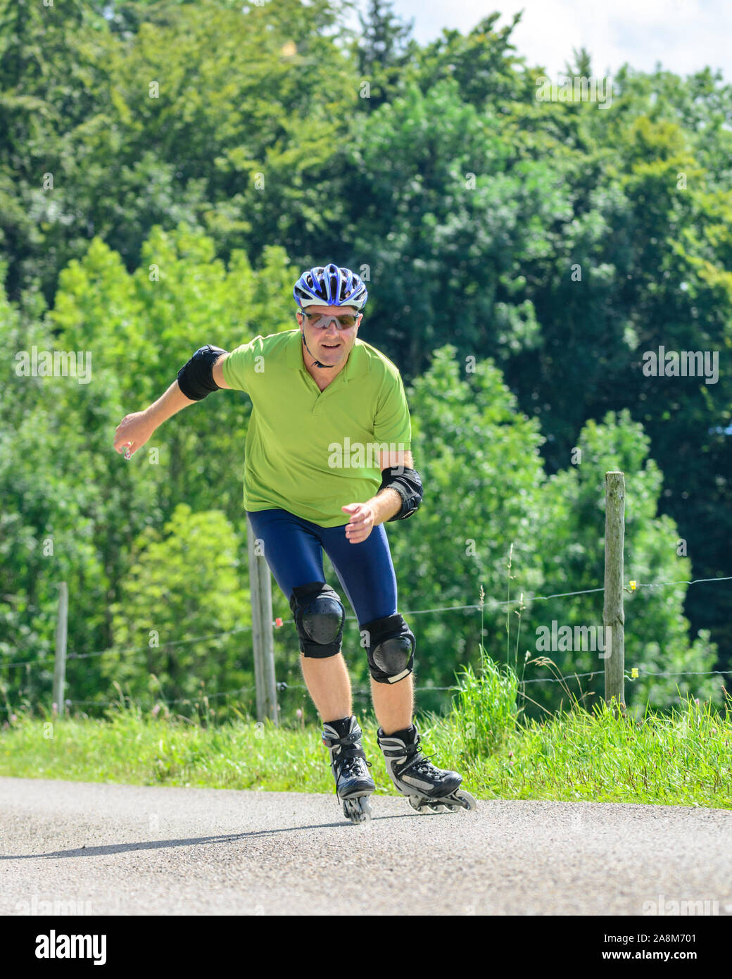 Speed skater helmet hi-res stock photography and images - Alamy