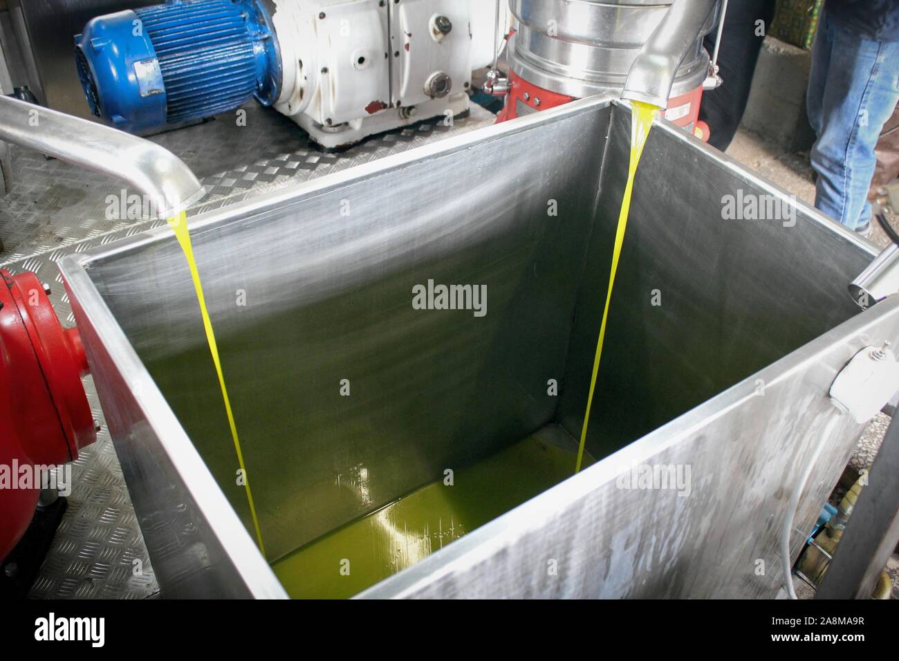 Oil extraction hi-res stock photography and images - Alamy