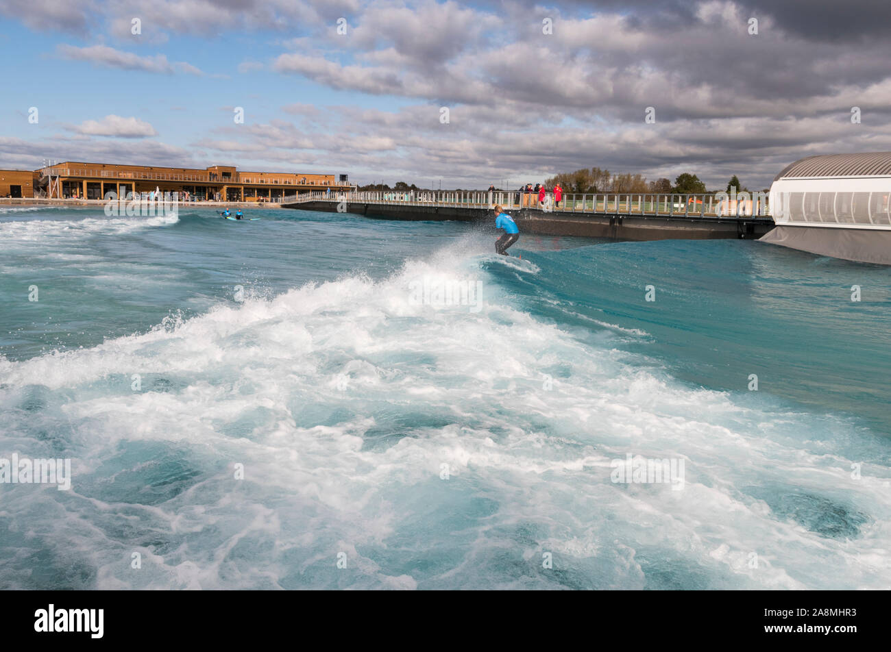 Surfing lake artificial hi-res stock photography and images - Alamy