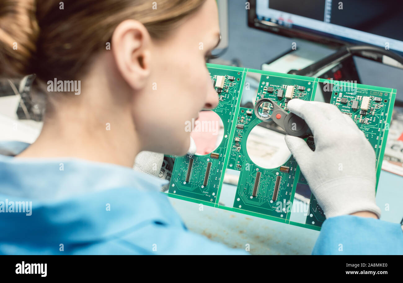 Soldering process hi-res stock photography and images - Alamy