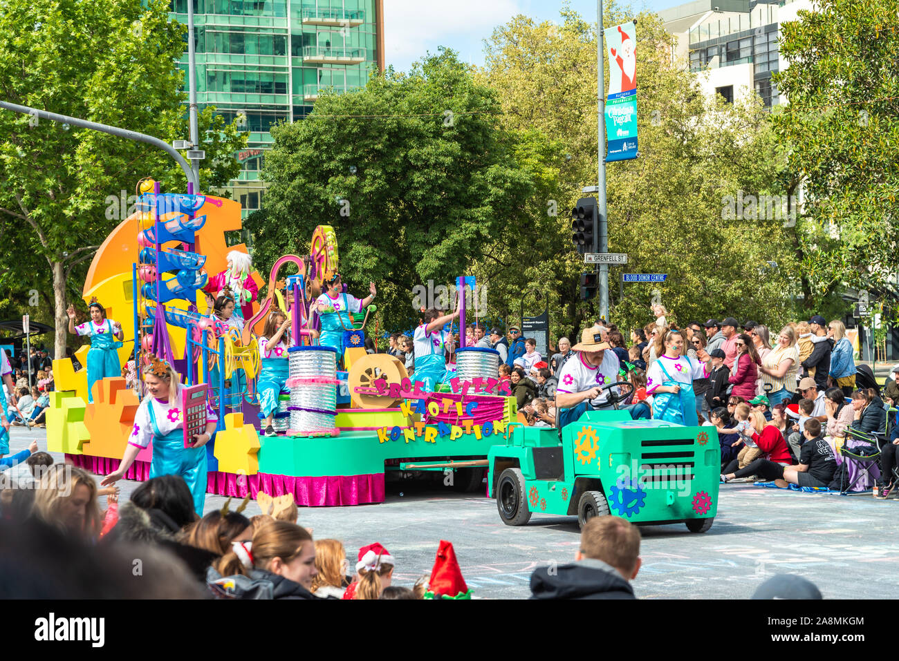 Australia parade float hi-res stock photography and images - Alamy