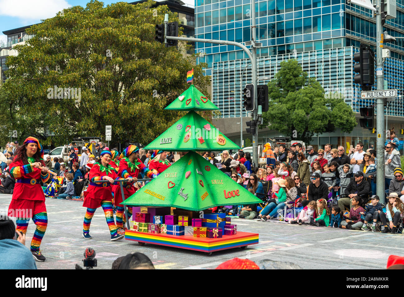 Happy people in adelaide australia hi-res stock photography and images ...