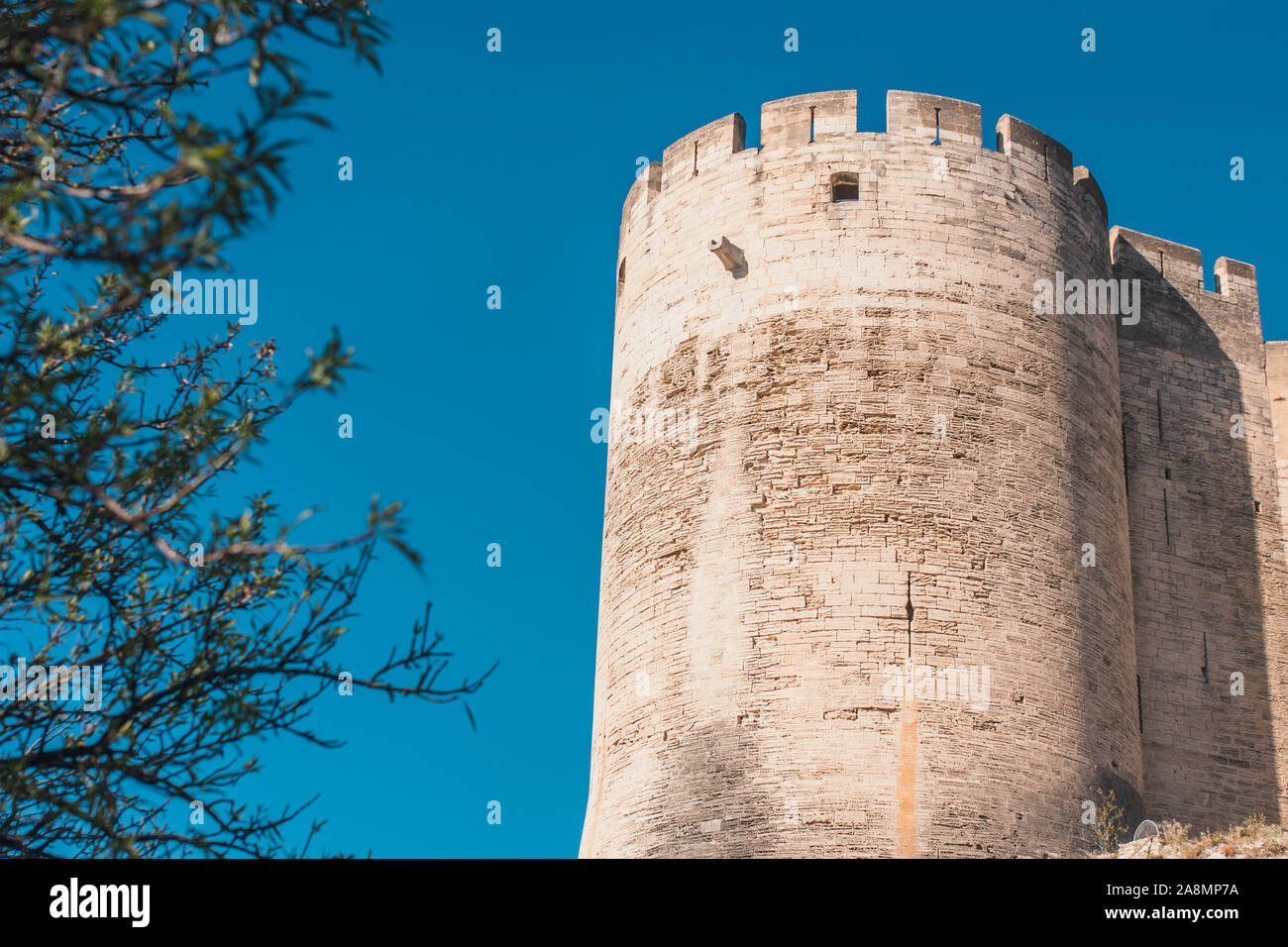 Large round fortress tower hi-res stock photography and images - Alamy