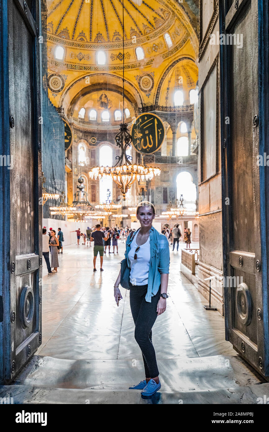 Blue Mosque Istanbul Turkey architecture and design religious temple ...