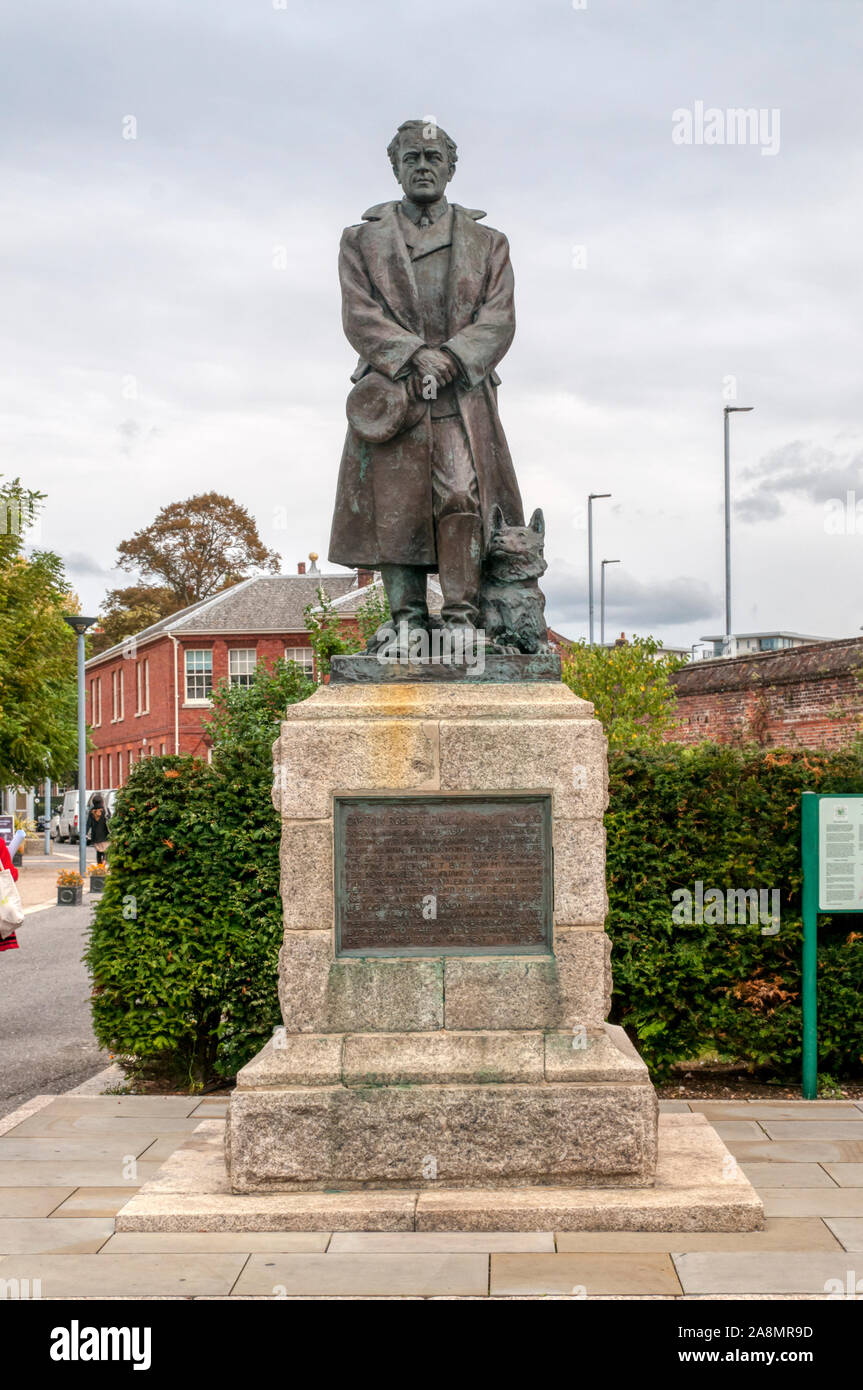 A statue of Captain Scott in Portsmouth Dockyard Stock Photo - Alamy