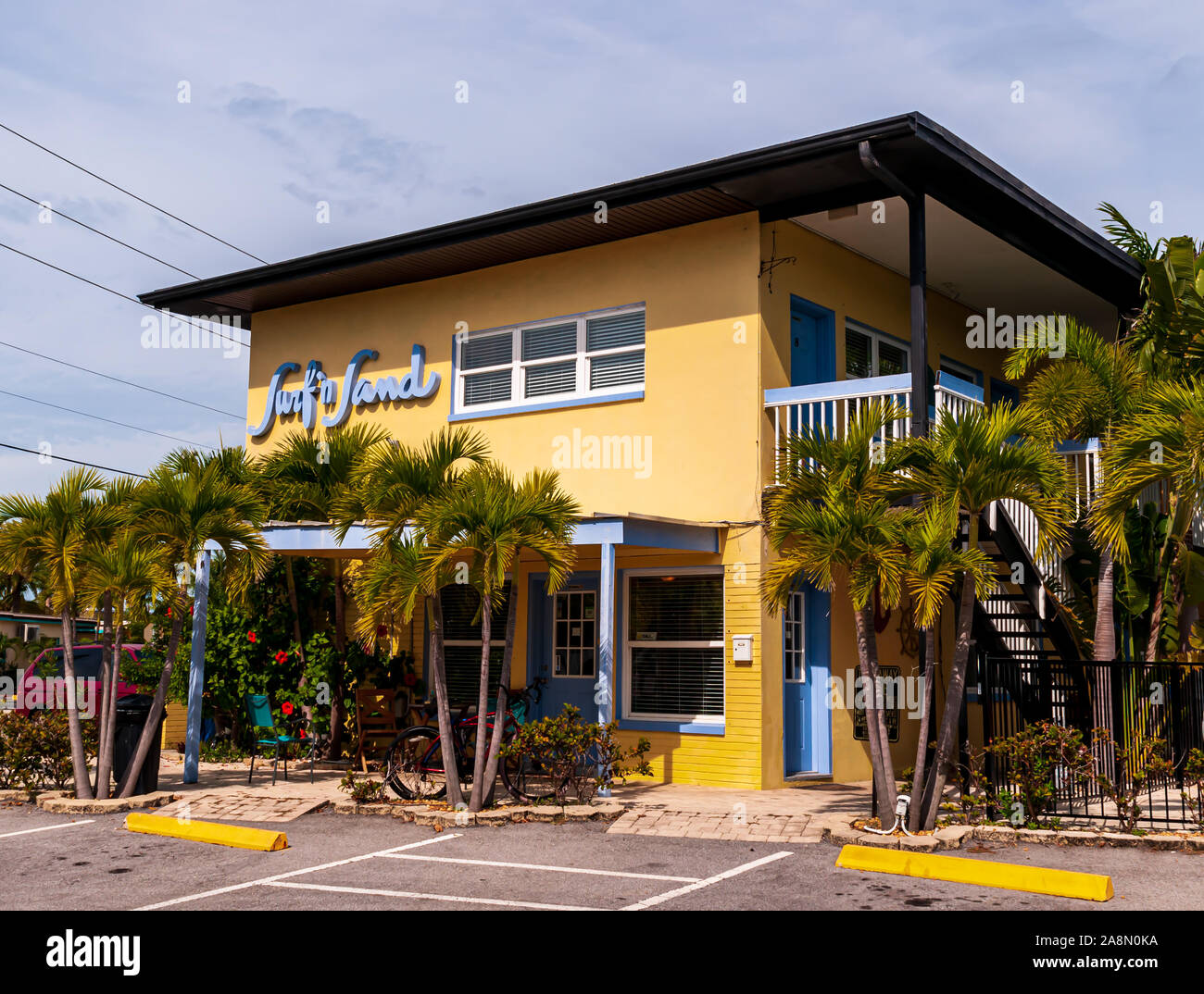 Two Story Motel High Resolution Stock Photography and Images - Alamy