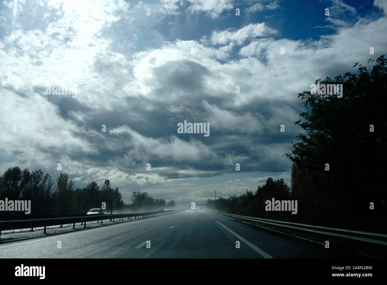 HEAVY RAIN ON A HIGHWAY - RAIN ON THE ROAD - WET ROAD - DRIVING ON A ...