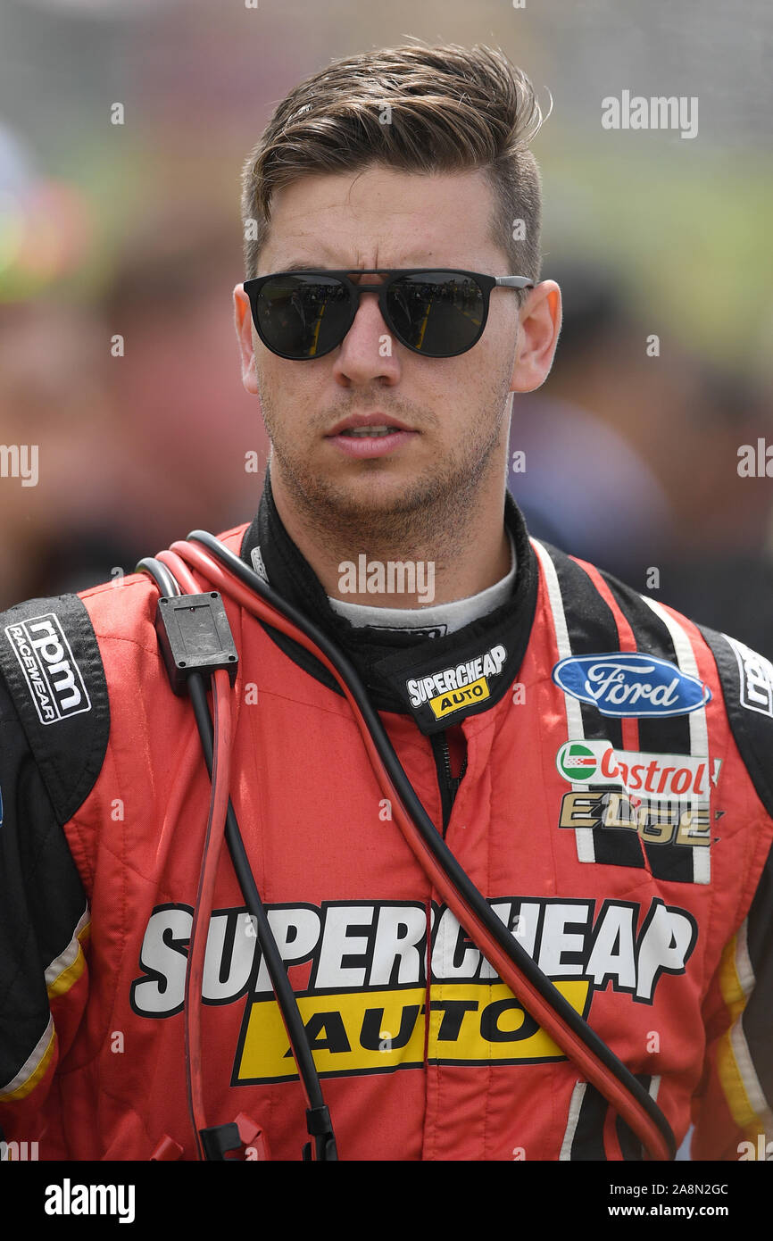 Chaz mostert hi-res stock photography and images - Alamy