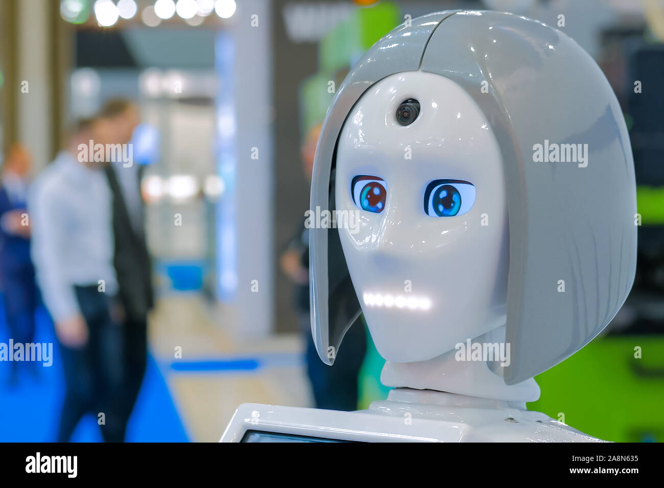 Robot head hi-res stock photography and images - Alamy