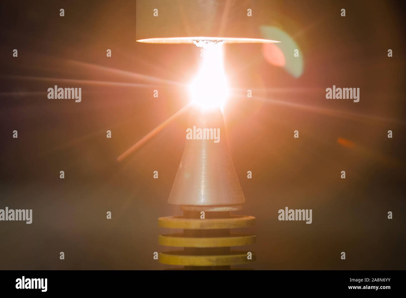 Beam machine hi-res stock photography and images - Alamy