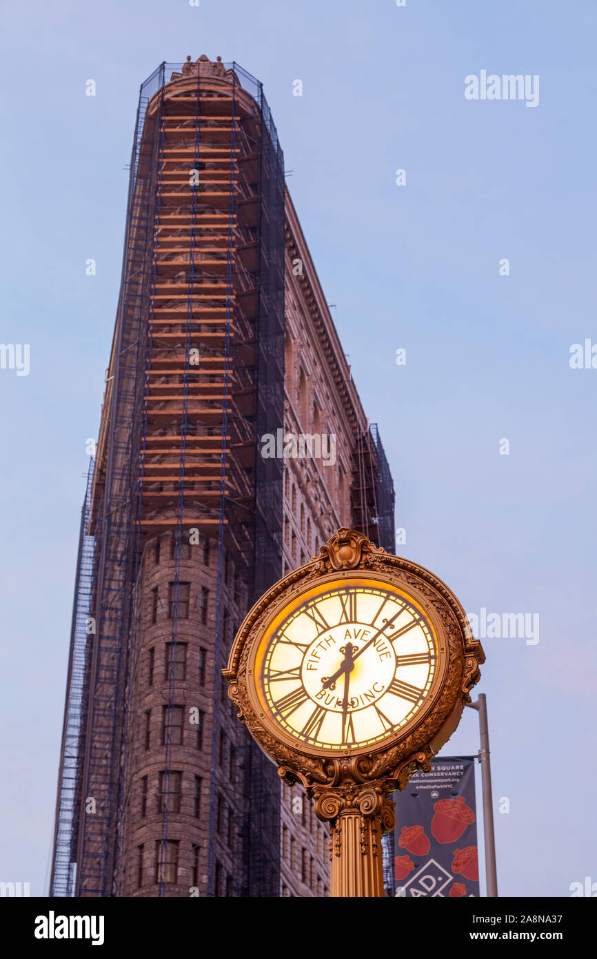 The Flatiron Building at dawn, originally the Fuller Building, Fifth ...
