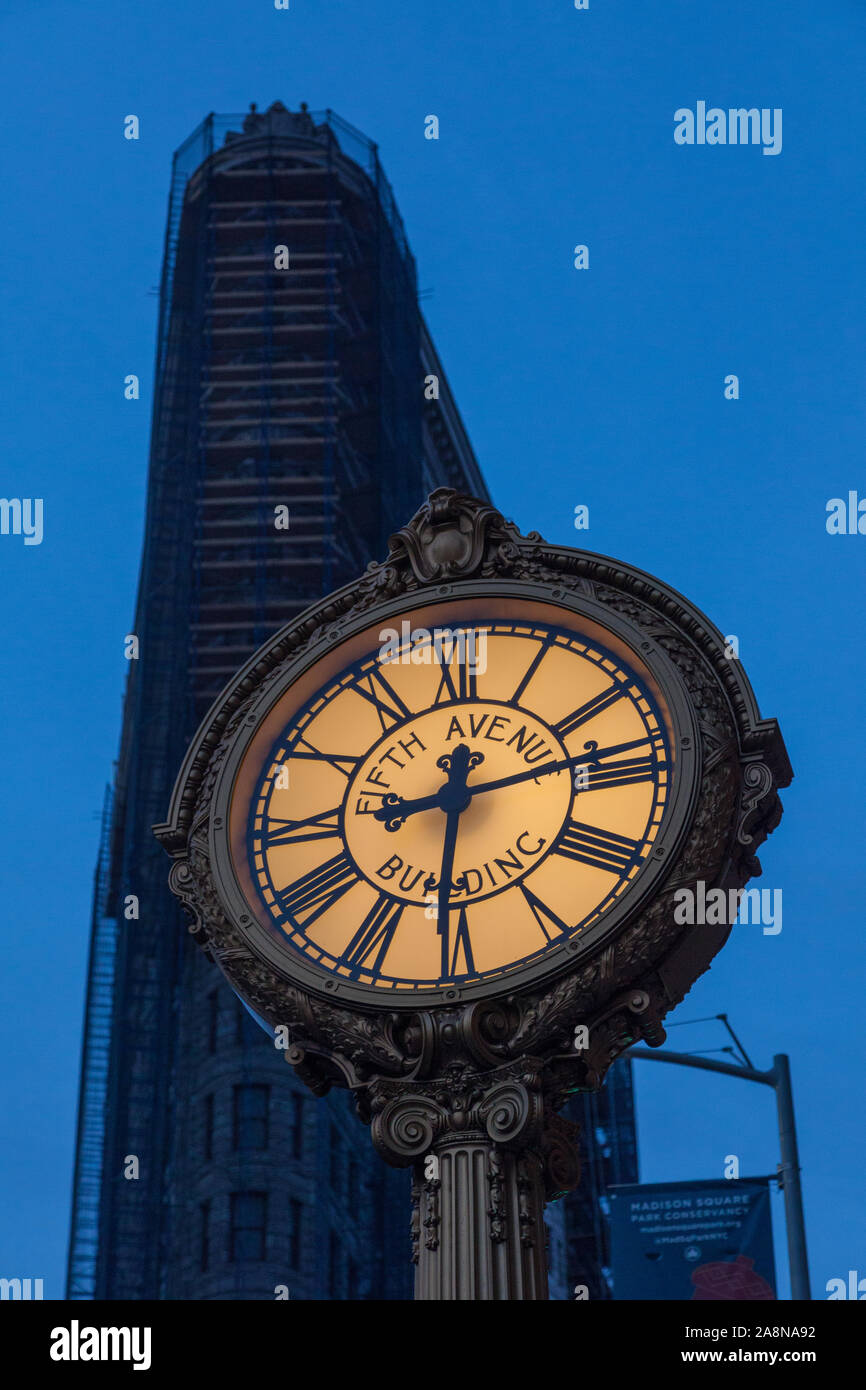 The Flatiron Building at dawn, originally the Fuller Building, Fifth ...