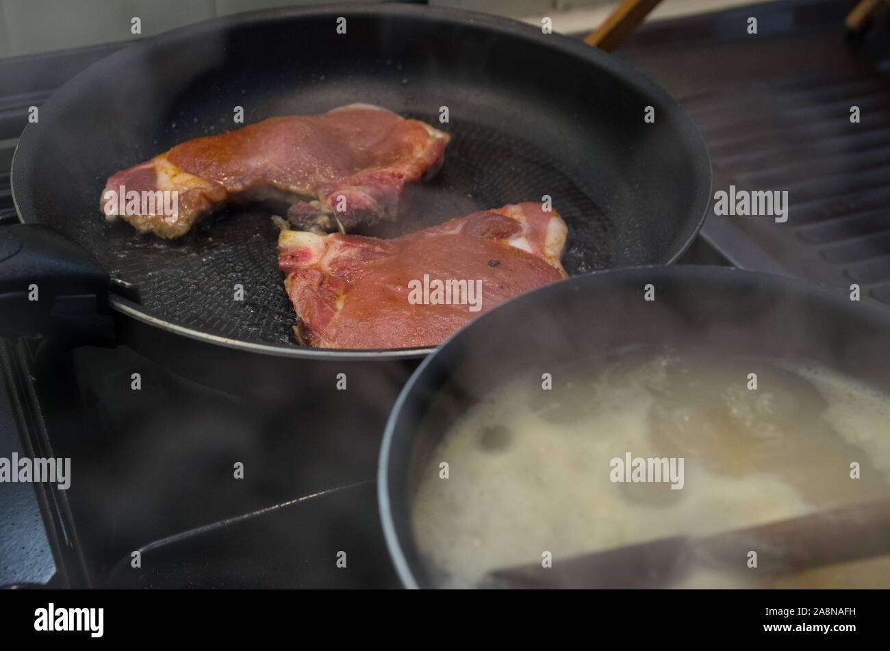 Smoking pan hi-res stock photography and images - Alamy