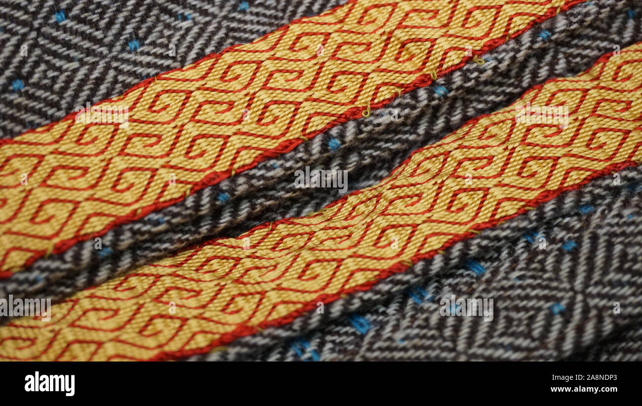 Tablet weaving hi-res stock photography and images - Alamy