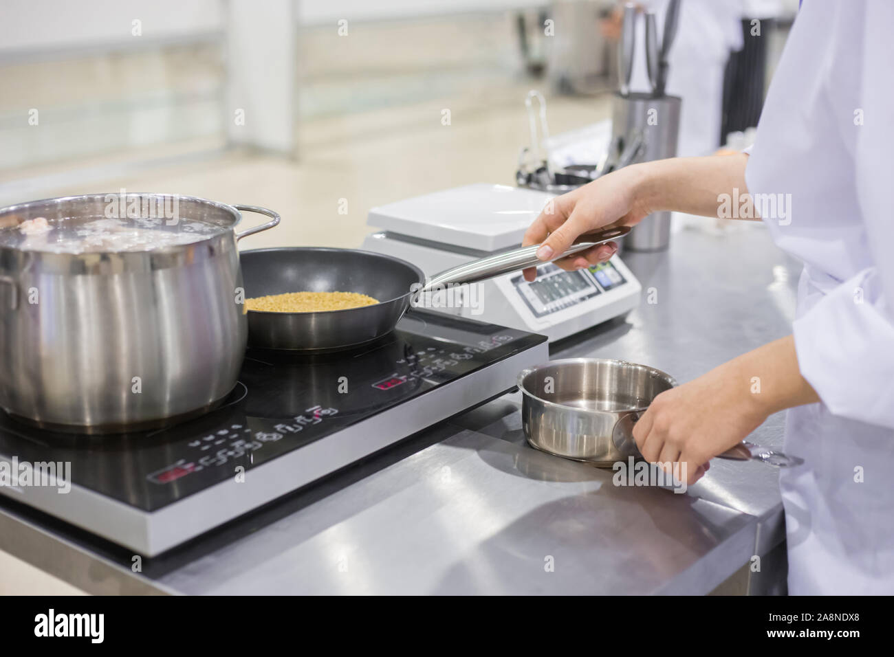 Sizzling corn hi-res stock photography and images - Alamy
