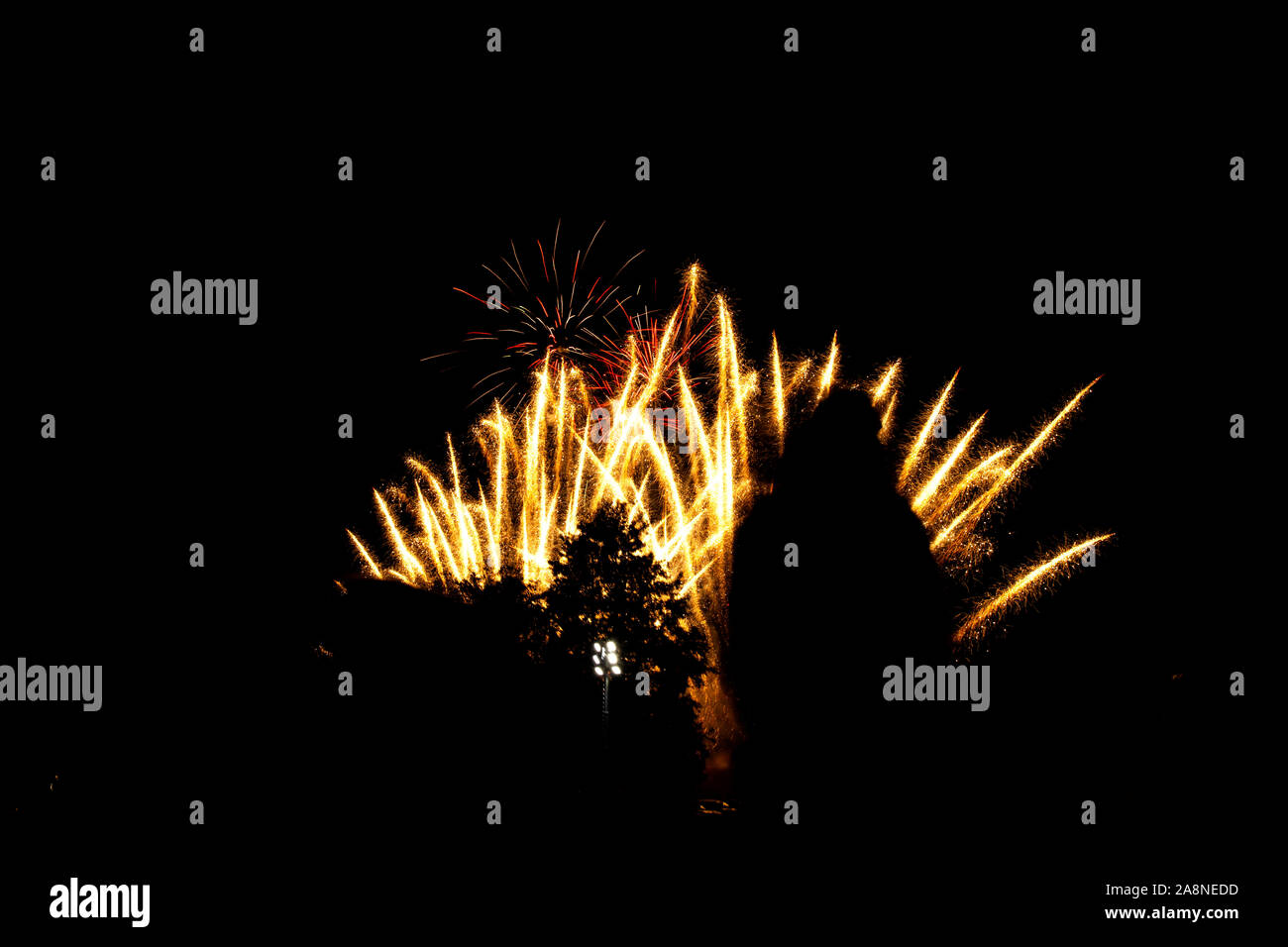 Wrap up warm hi-res stock photography and images - Alamy
