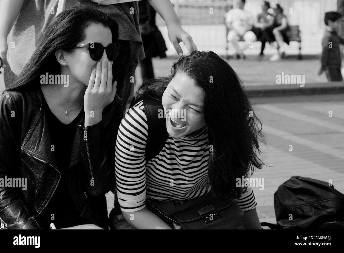 Korean girls laughing hi-res stock photography and images - Alamy