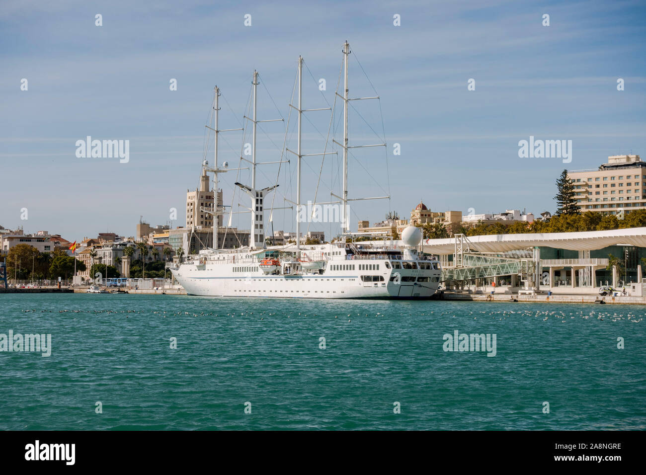 Four masted sailing ships hi-res stock photography and images - Alamy
