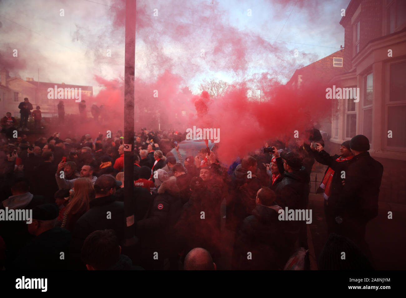 Set up flares hi-res stock photography and images - Alamy