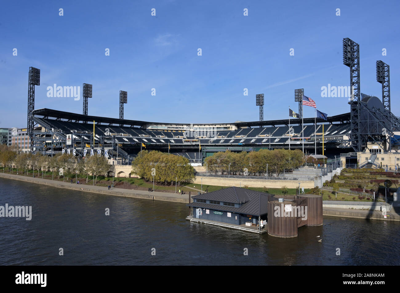 Pittsburgh, USA. 10th Nov, 2019. General overall view of PNC Park and ...