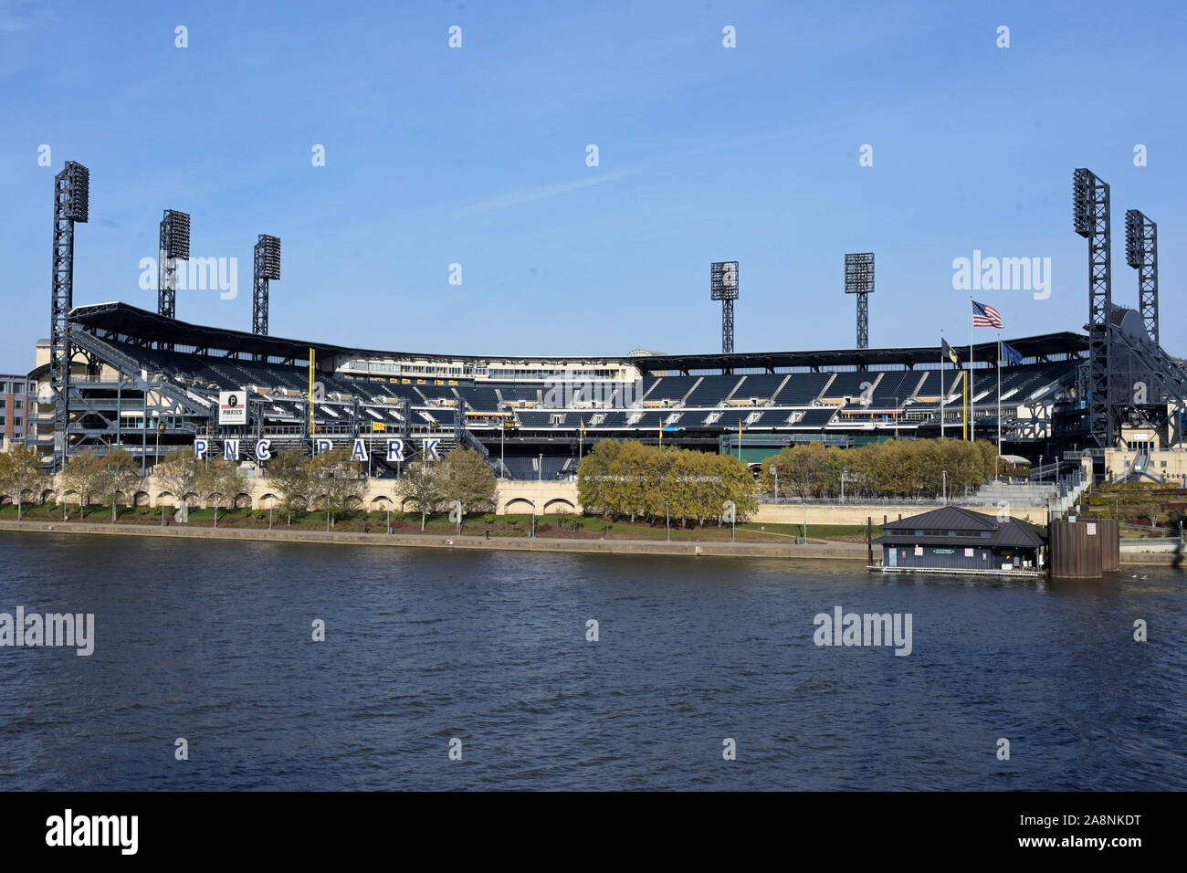 Pittsburgh, USA. 10th Nov, 2019. General overall view of PNC Park and ...